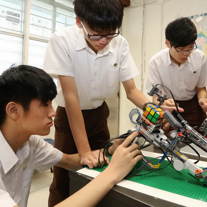 從細學懂解難與溝通 STEM培育創科新一代 - EJ Tech