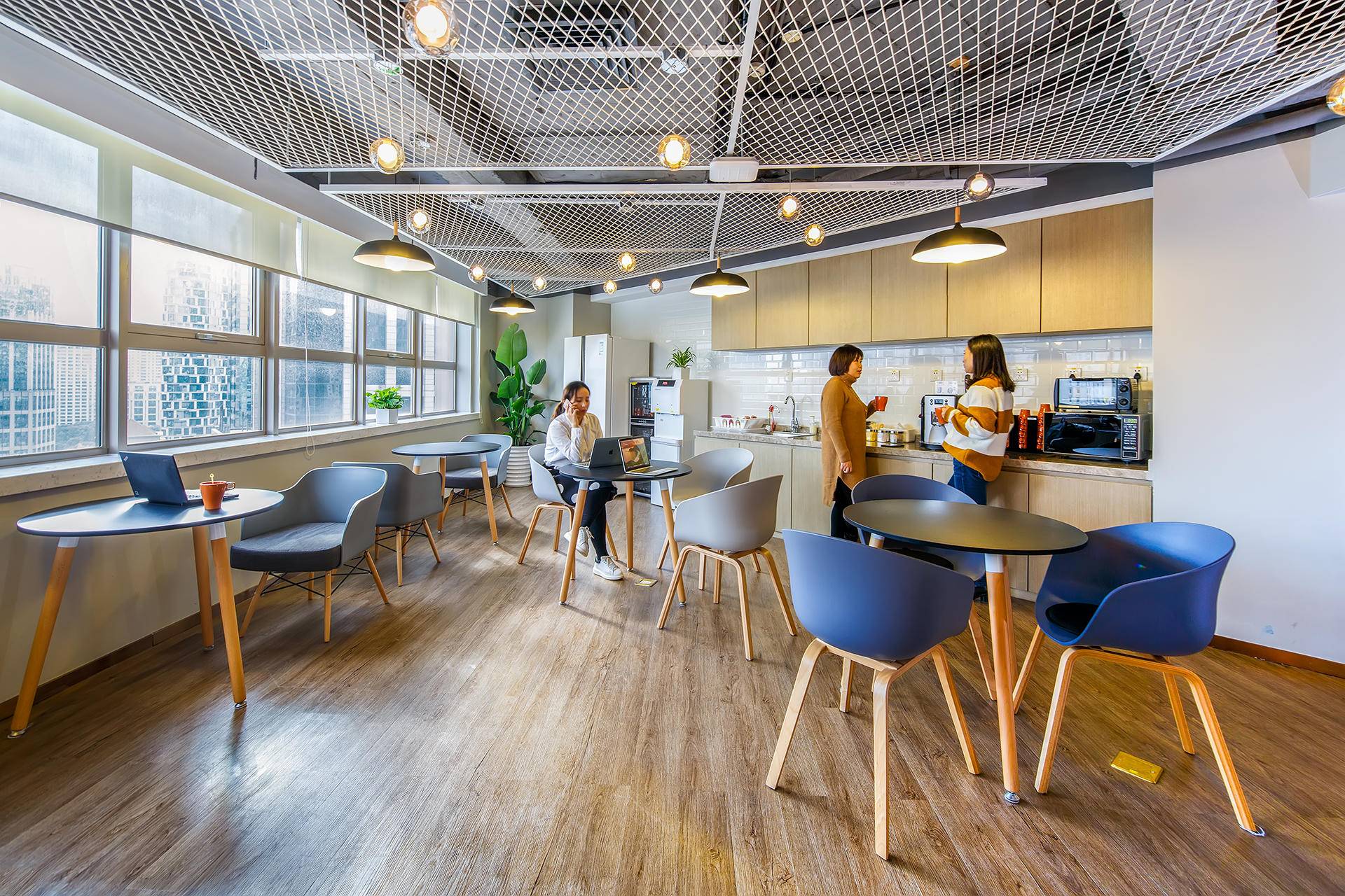 遭WeWork入稟控商標侵權 UrWork改名Ucommune - EJ Tech