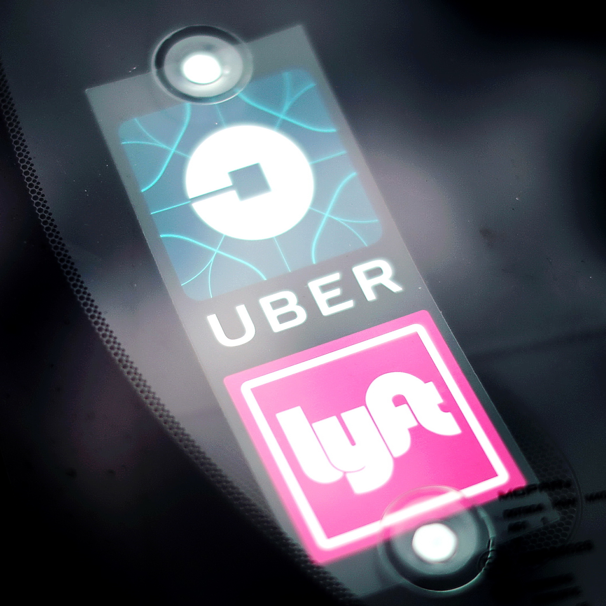 Lyft跟車太貼 (老占) - EJ Tech