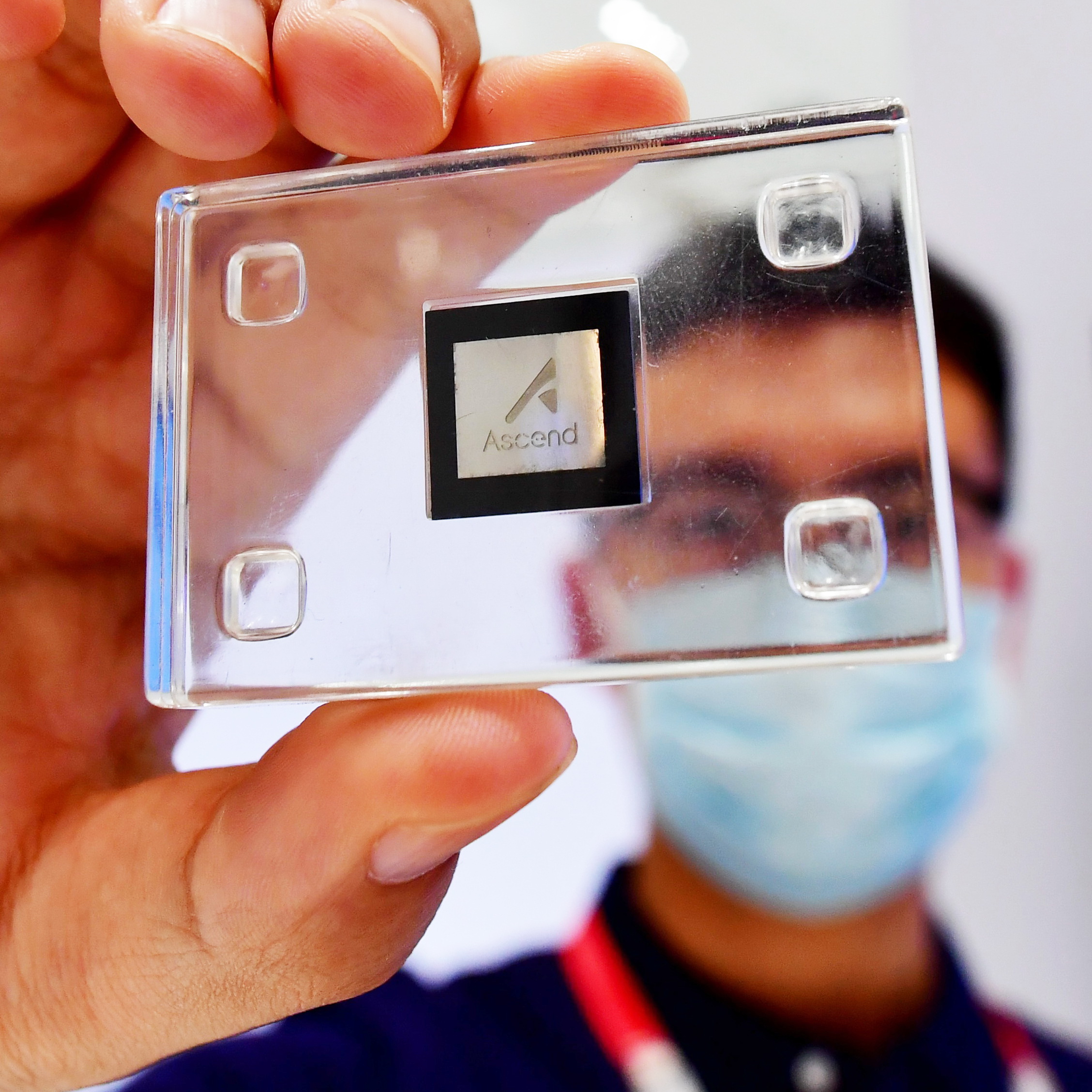 晶片「大煉鋼」 錢多辦不了事 (鍾聞) - EJ Tech