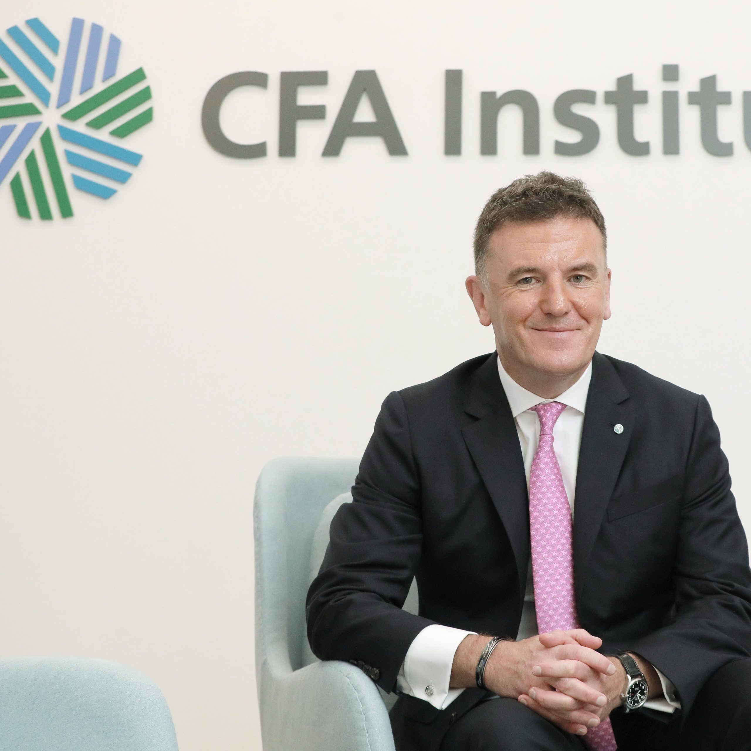 CFA課程改革 加入Python實用單元 - EJ Tech