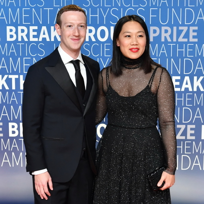 朱克伯格推動生成AI治病 逾千枚H100 GPU 模擬細胞反應 - EJ Tech