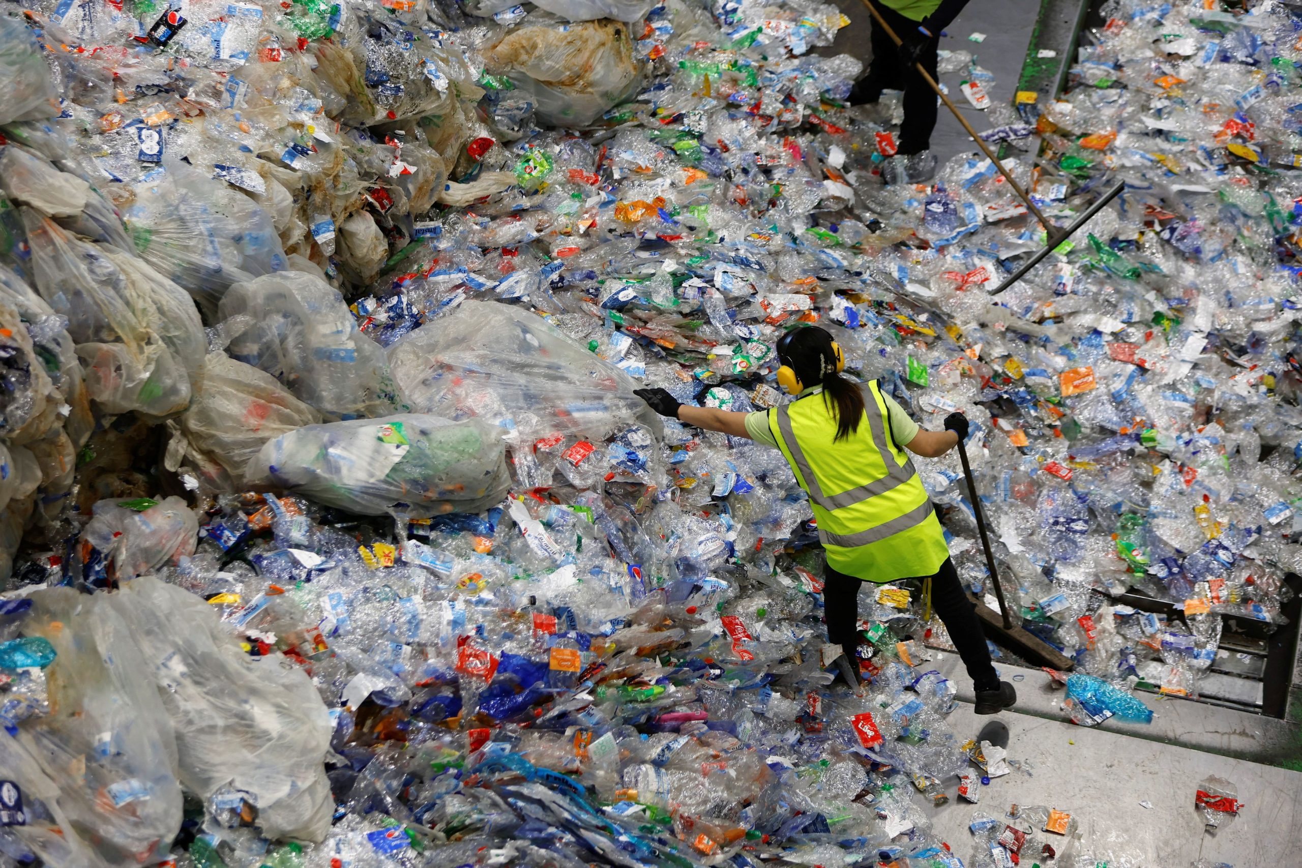 香港「走塑」大行動 (方保僑) - EJ Tech