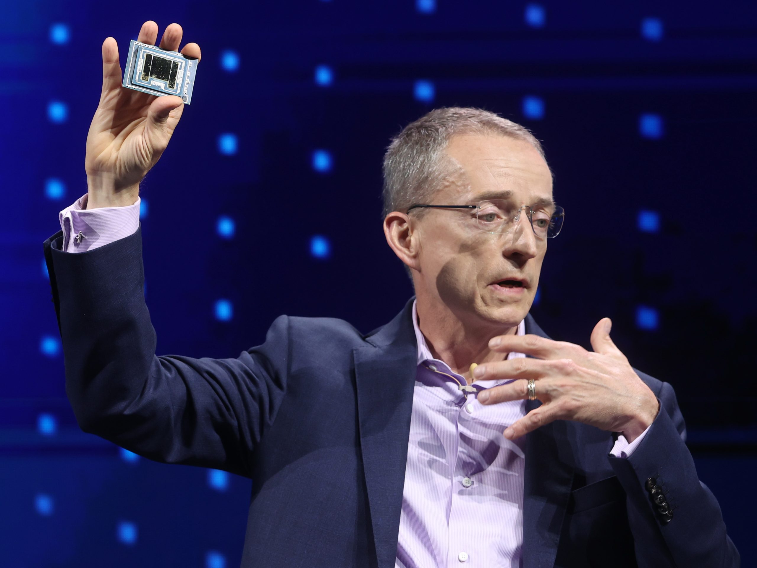 OpenAI｜擬夥博通自行設計AI晶片 - EJ Tech