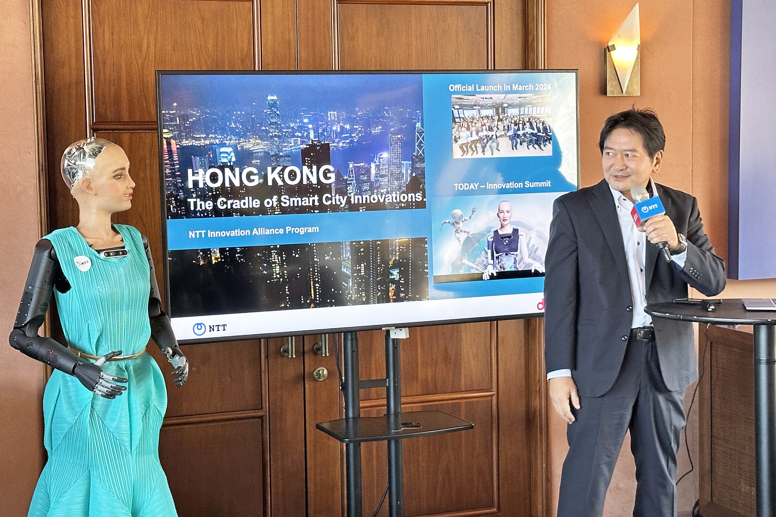 NTT科創峰會｜港產機械人索菲亞 學講廣東話 - EJ Tech