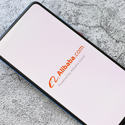 智能手機大戰｜阿里巴巴確認與蘋果內地合作 - EJ Tech
