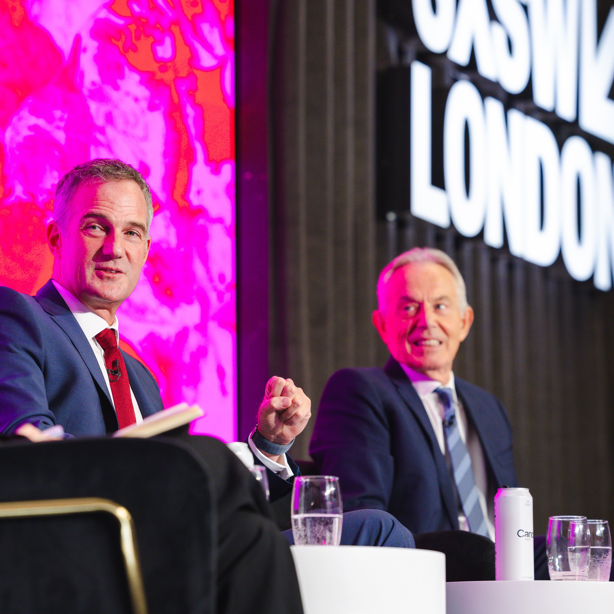 公務員用AI｜英公僕試行AI 日省半句鐘 - EJ Tech